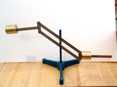Roberval’s Balance – L.R. Ingersoll Wonders of Physics Museum – UW–Madison