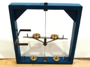 Torsion Pendulum – L.R. Ingersoll Wonders of Physics Museum – UW–Madison