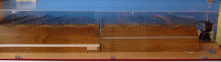 Transverse Waves – L.R. Ingersoll Wonders of Physics Museum – UW–Madison