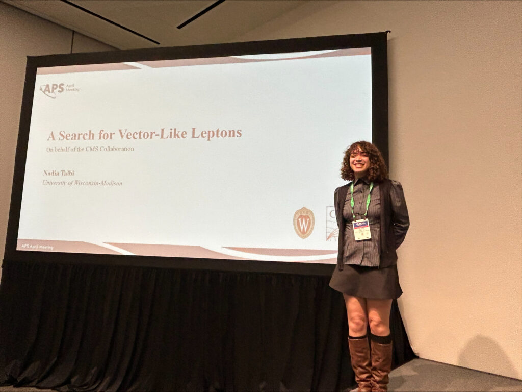 Two physics students win presentation awards at APS April Meeting ...