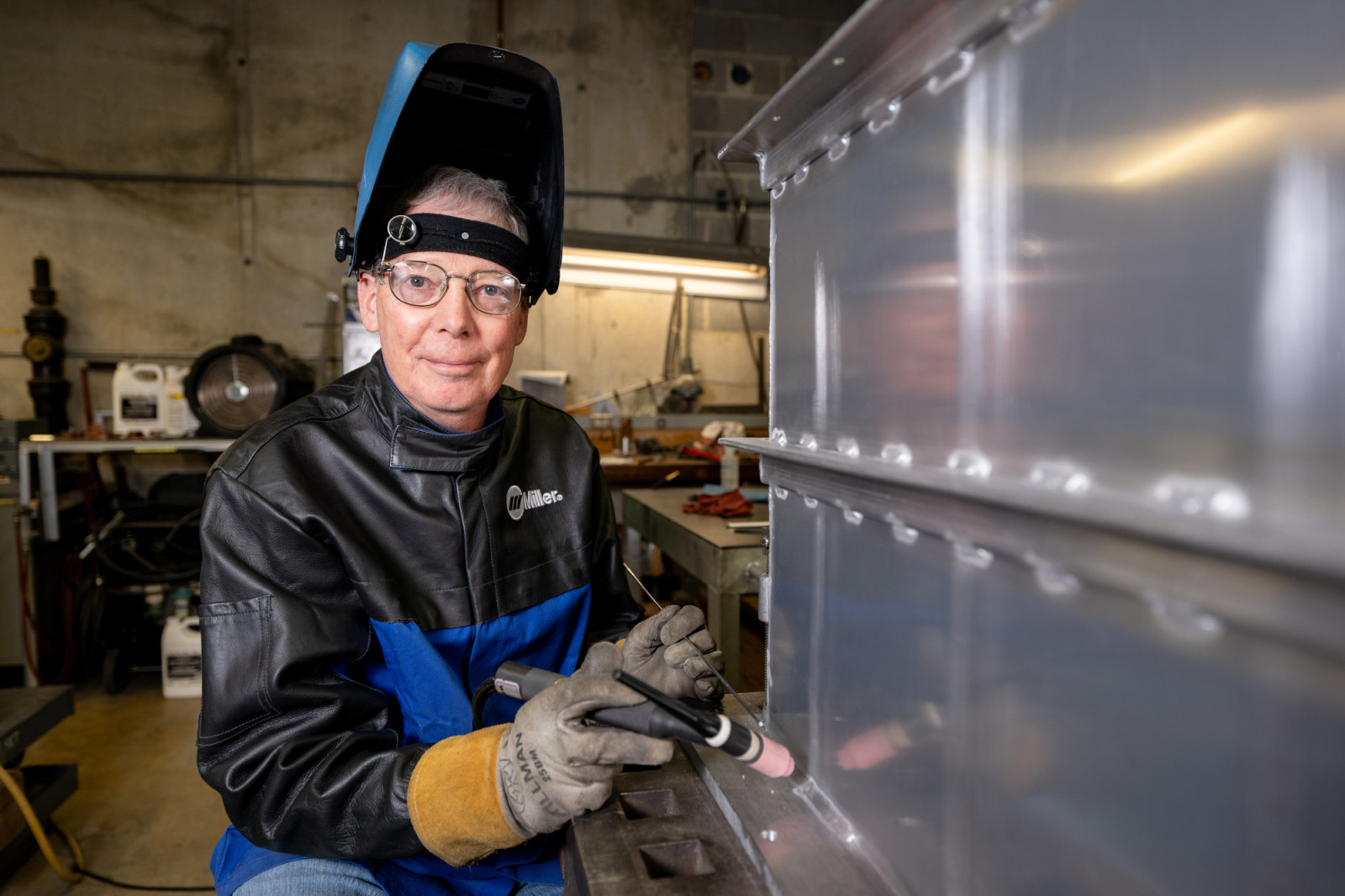 Bill Foster earns University Staff Recognition Award – Department of ...